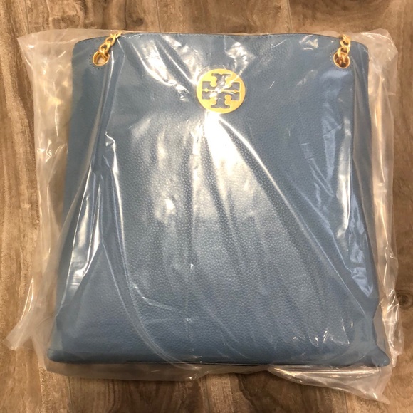 Tory Burch | Bags | Tory Burch Everly Leather Swingpack | Poshmark